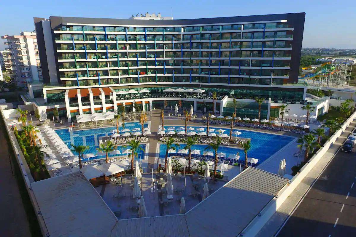 Wind Of Lara Hotel